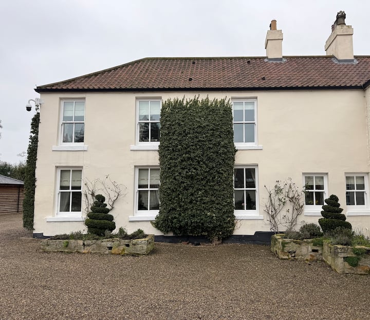 West Cottage, Tadcaster, Stunning Cottage - Wetherby
