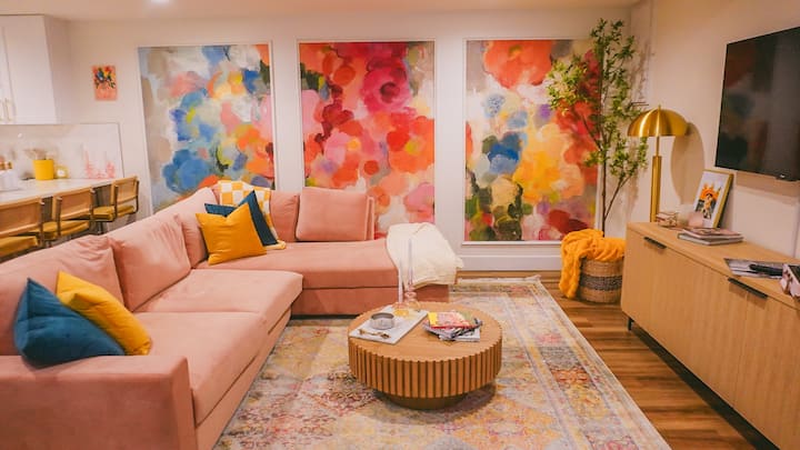 Bright Colorful Basement Apt | Walkable - Denver, CO