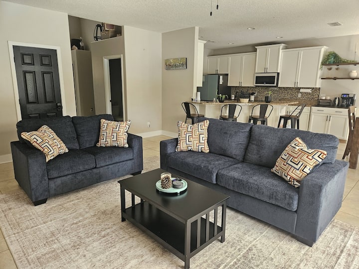 Coastal Retreat + Pool + Backyard + Relaxation - Fernandina Beach, FL