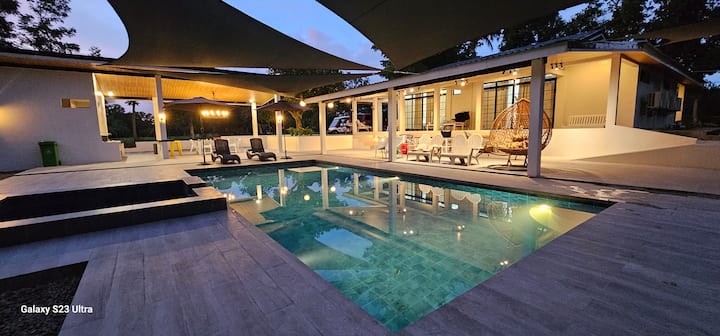 The Poolhouse At Mahogany Ranch - Taal