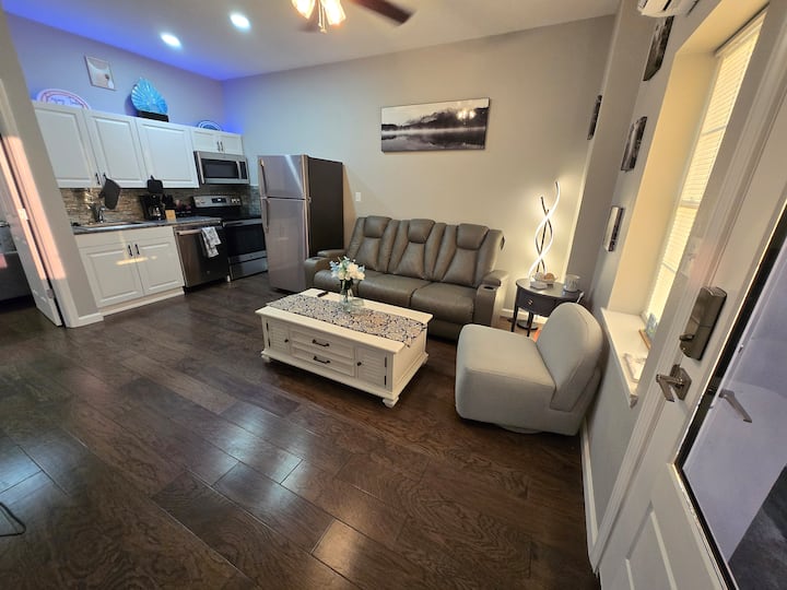 The Happy Place - Van Buren, AR