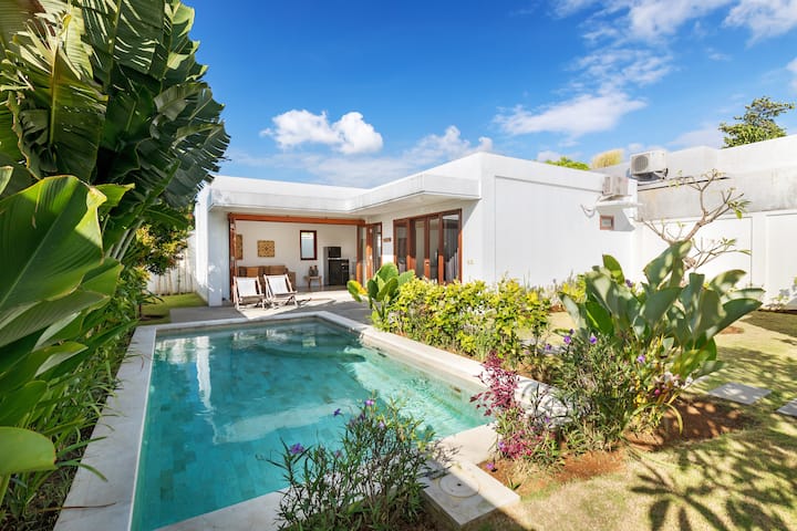 Tropical Oasis: 1br Villa Near Center Seminyak - Australia