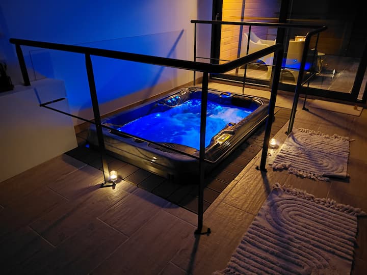 Détente Absolue Avec Jacuzzi Et Sauna Privatifs - Bailleul