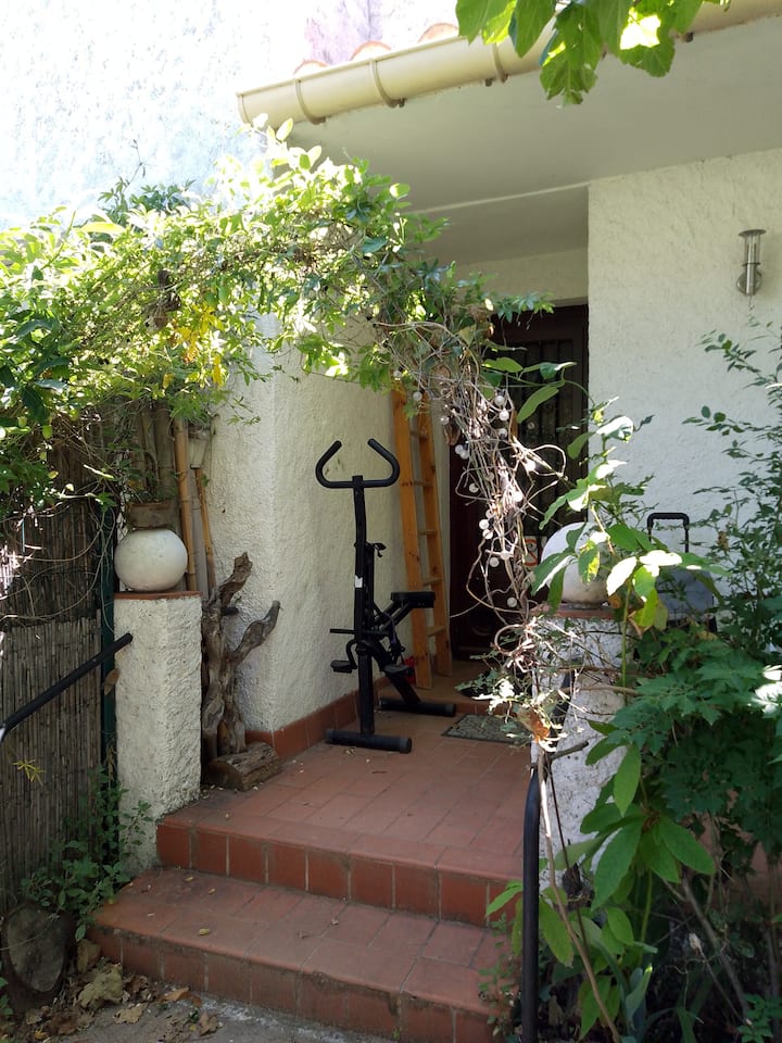 Chambre éQuipée Avec Wc/ Douche Privés Au Jardin - Le Boulou