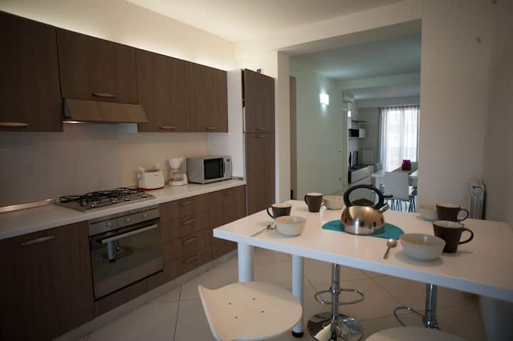 Moderno Appartamento 100mt Dal Mare - Viareggio