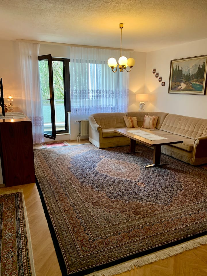 2-zimmer-wohnung Mit Balkon– Ruhig & Charmant - Düsseldorf