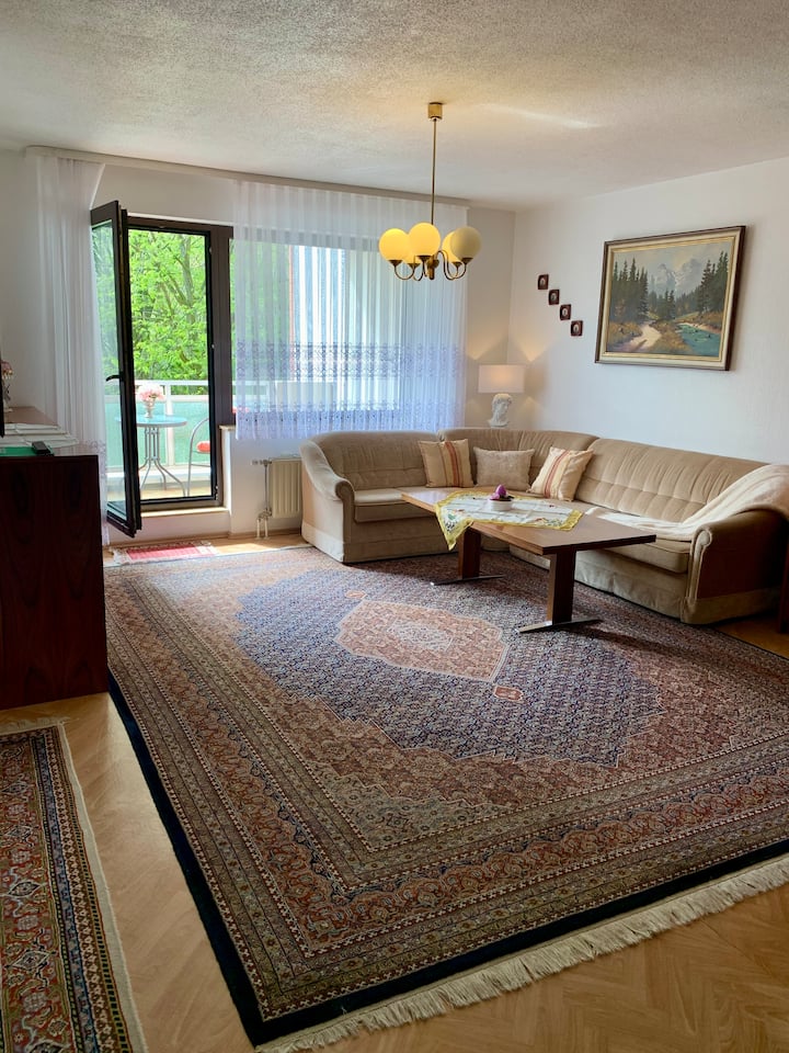 2-zimmer-wohnung Mit Balkon-ruhig & Charmant - Düsseldorf