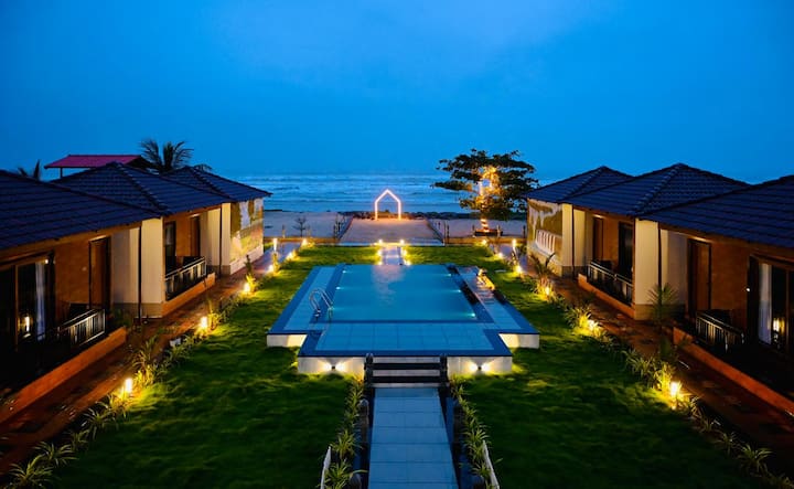 Pool Facing Room A Luxury Stay @ Shivani Sunset - Murdeshwar