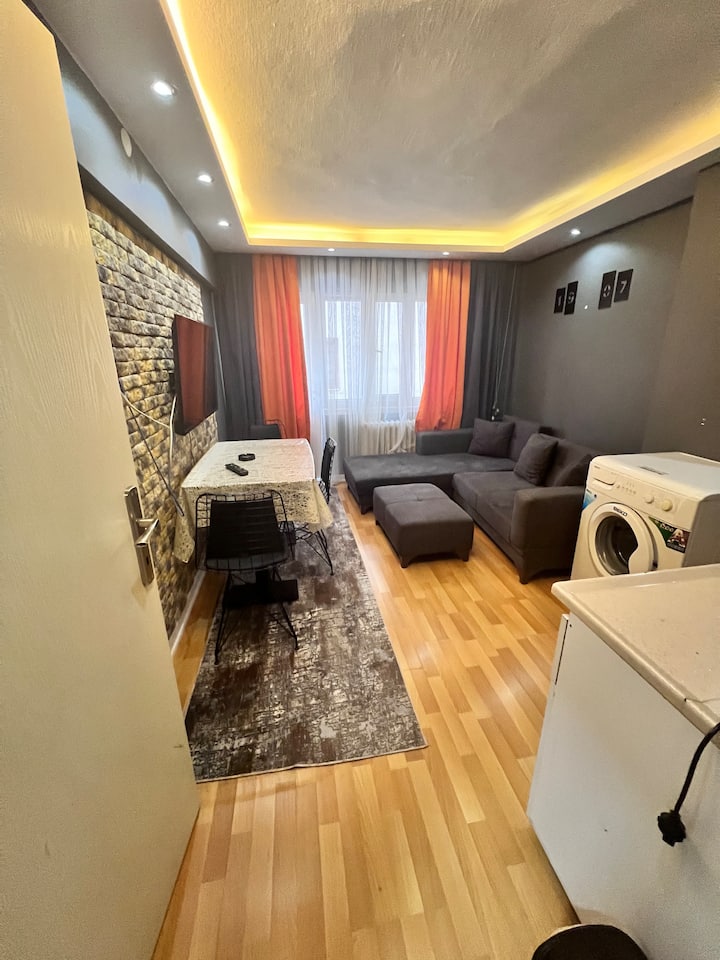 Ankara Sıhhıyede Temiz Lüks 3 Kişilik Daire - Ankara