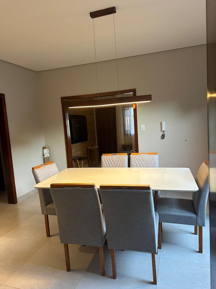 Casa Completa Em Bairro Residencial Fácil Acesso - Sete Lagoas