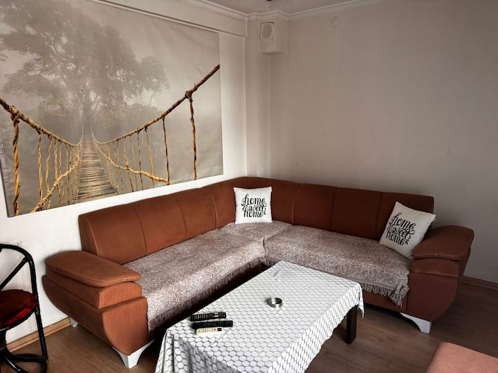 Aileye Uygun Merkezde 2+1 - İzmir