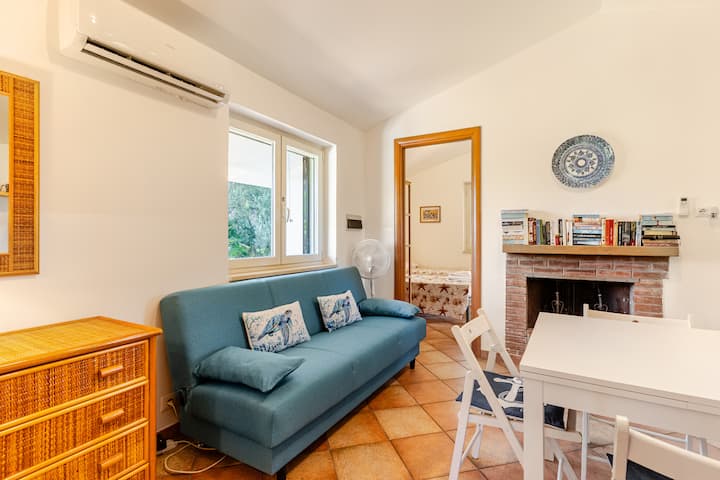 Esclusiva Villetta Fronte Mare Con Ampio Giardino - Soverato Marina