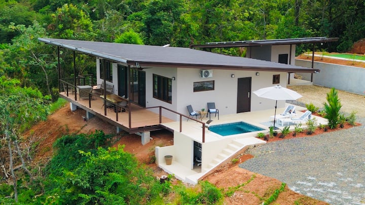 Private Oasis With Ocean Views And Pool - Panama