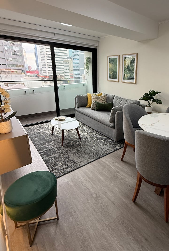 Dpto. En San Isidro, 1 Dormitorio. Cama Queen. - Lima