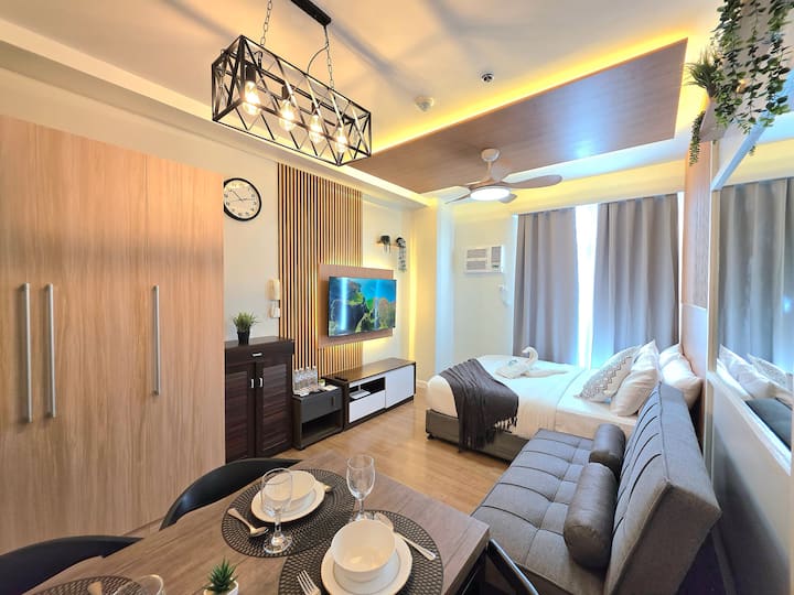 Resort Condo Unit Near Ayala Cebu Solinea Tower 3 - Cebu City