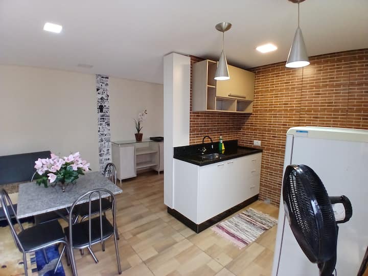 Apartamento Na Região Central Com Ar-condicionado - Foz do Iguaçu