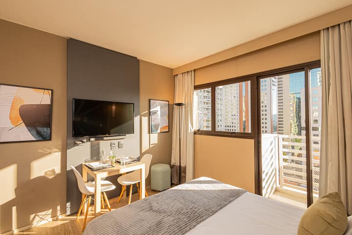 Aps - 5 Min. Do Centro Comercial! A/c E Cama Queen - Brésil