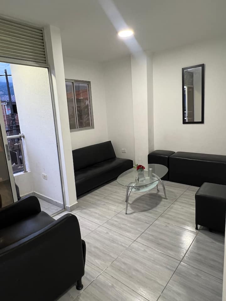 Apartamento Familiar En Aranjuez - Copacabana