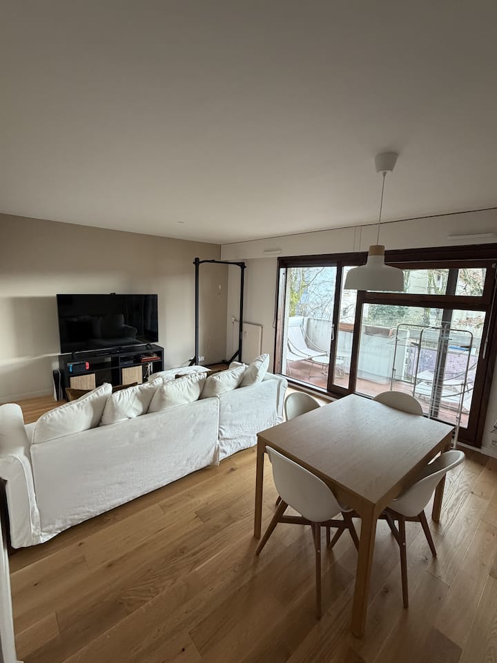 Chambre Et Salle De Bain Privé - Saint-Julien-en-Genevois