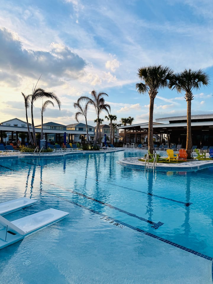 Private Bedroom In Home Near Airport & Parks - United States