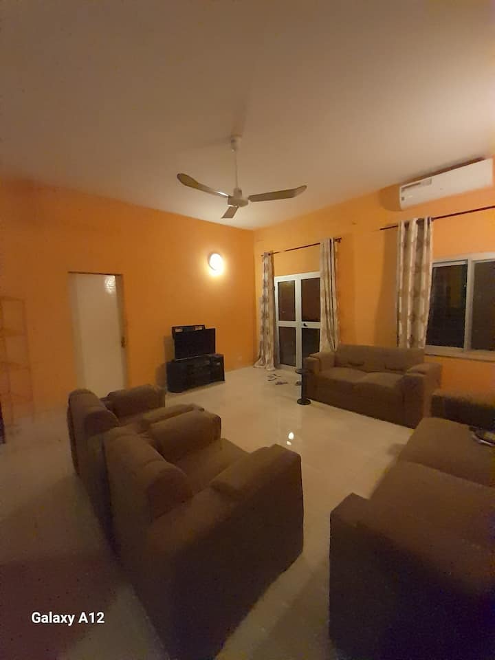 Cozzy Apartment In A Heart Of The City - 니아메