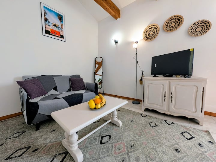 Appartement à 6 Min De La Plage, Cosy & Lumineuse - Saint-Michel-Chef-Chef