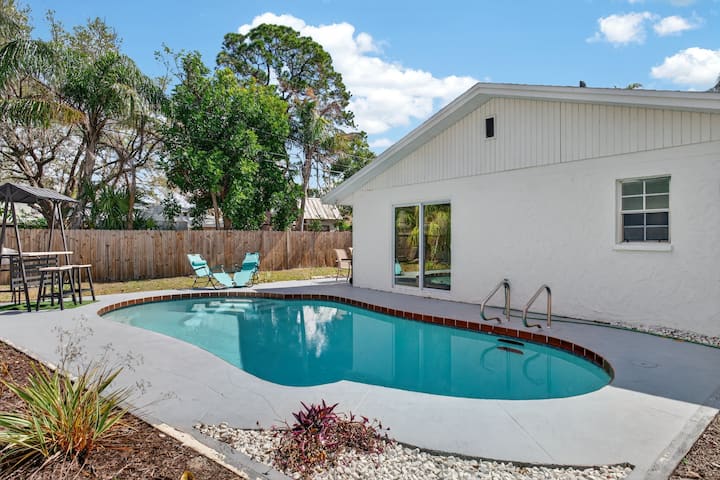 Coastal Oasis Retreat/private Pool Near Anna Maria - Bradenton, FL
