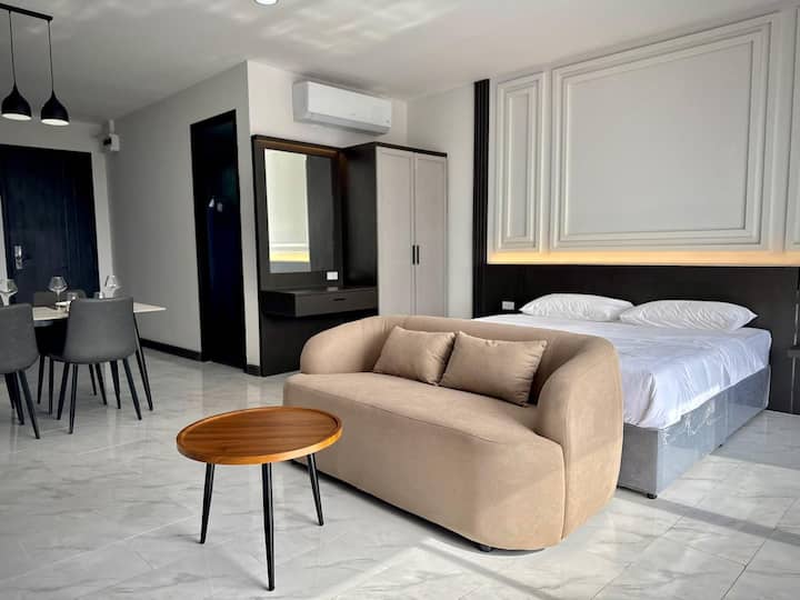 Studio Room, Cozy, Peaceful, Central - Vientiane