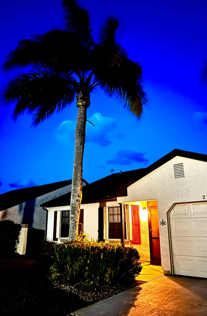 Close To Beach, Shopping! - 포트 St. 루시