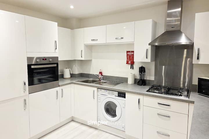 Drive Parking | New Build | Long Stay Discounts - Congleton