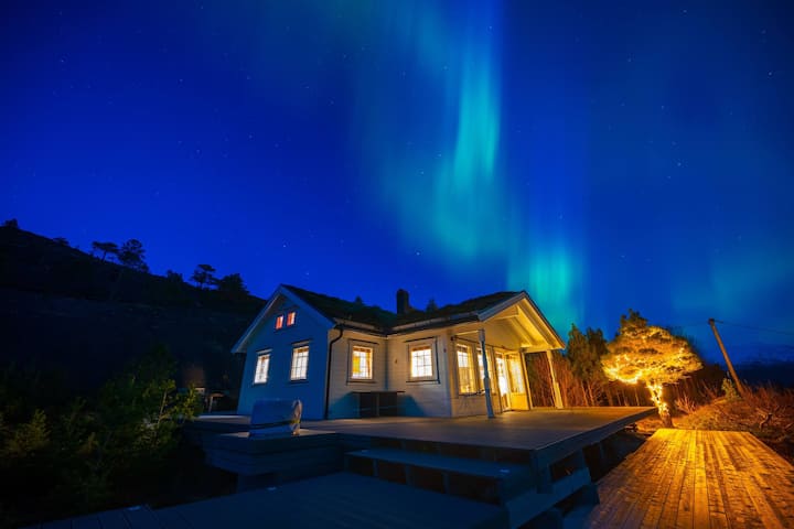 Efjord Panorama Lodge | Spectacular View & Jaccuzi - Lødingen