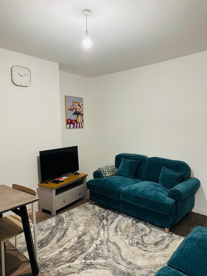 Petal House - Cosy Premium Home - Gloucester