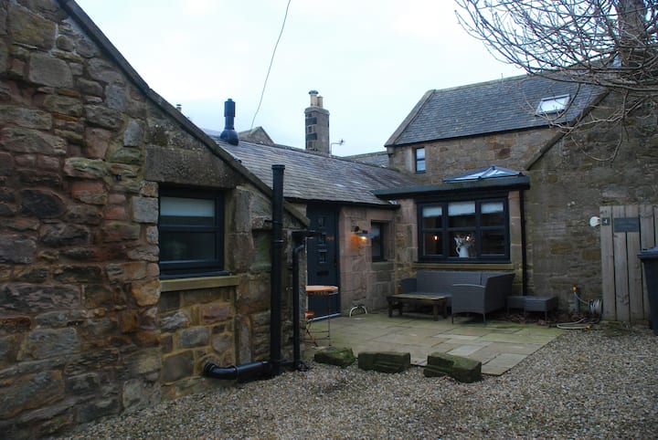 Cherry Tree Cottage Is Welcoming Rustic And Cosy - Wooler