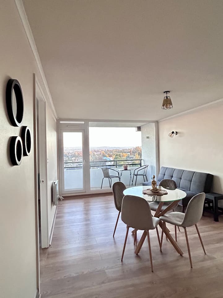 Moderno Depto. Con Terraza Y Estacionamiento - Valdivia