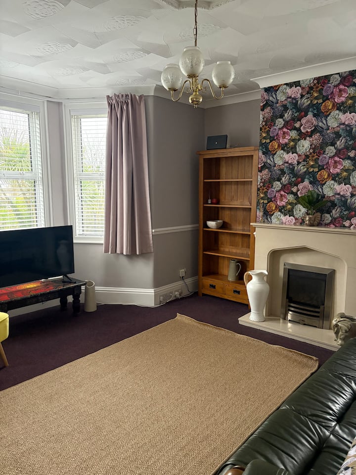 5-bed Family Home | Garden, Bbq & Play Area - Newton Abbot