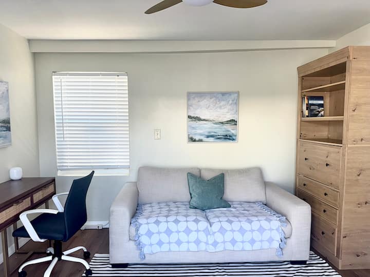 Cozy Guestsuite W/ Private Entrance And Parking - St. Pete Beach, FL