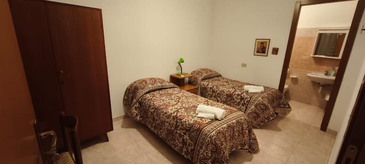 Convento Accanto Alla Casa Natale Di San Francesco - Assisi