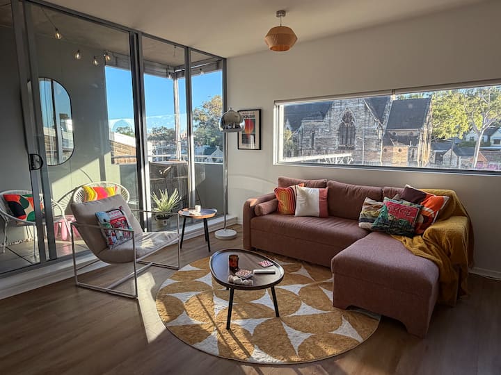 Retro Newtown Apartment - Rosebery
