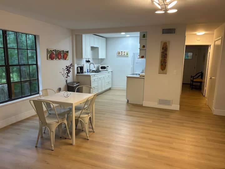 Private Suite Surrounded By Trees & Nature - DeLand, FL