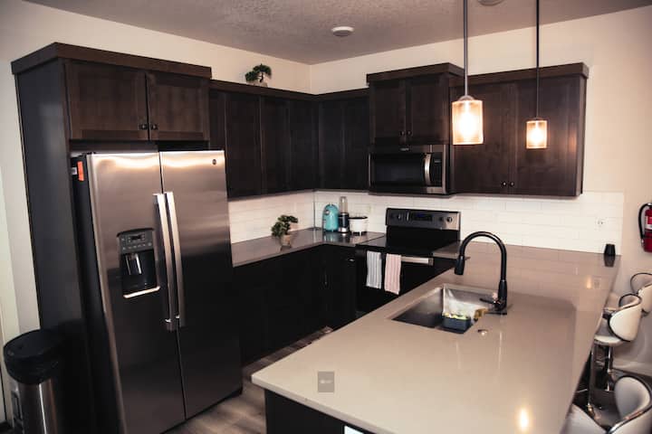 Pf Homes - 3-bedroom House - Short Rental - Salem, OR