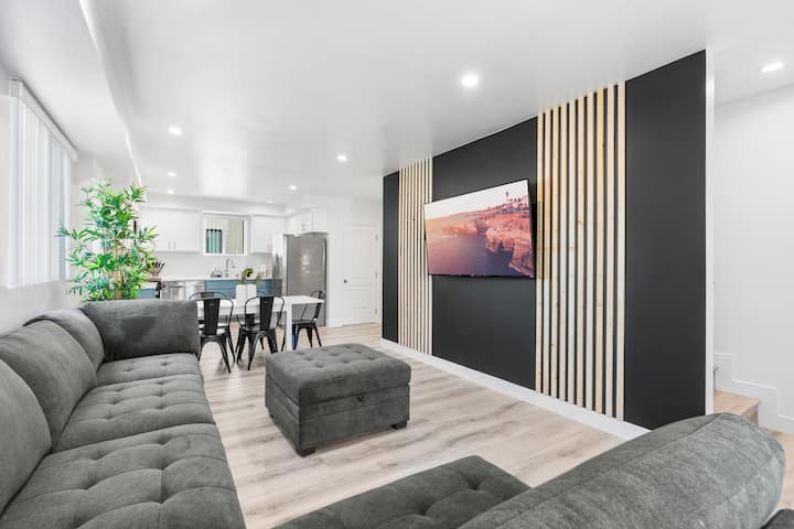 Central La Home Near Usc, Dtla, Convention Center - Los Angeles, CA