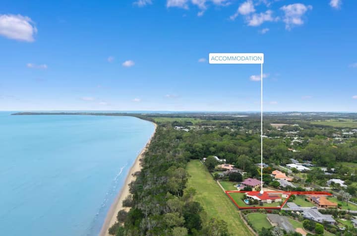 Salt & Sand Beachside Hideaway - Toogoom