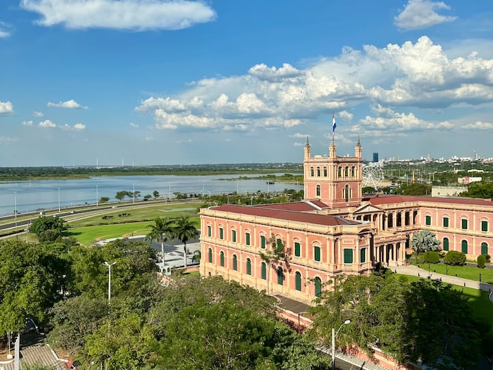 Apartamento Moderno Con La Mejor Vista De Asunción - Paraguay