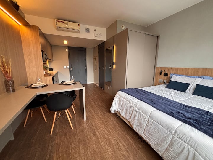 Elegante Apartamento No Helbor Batel - Curitiba