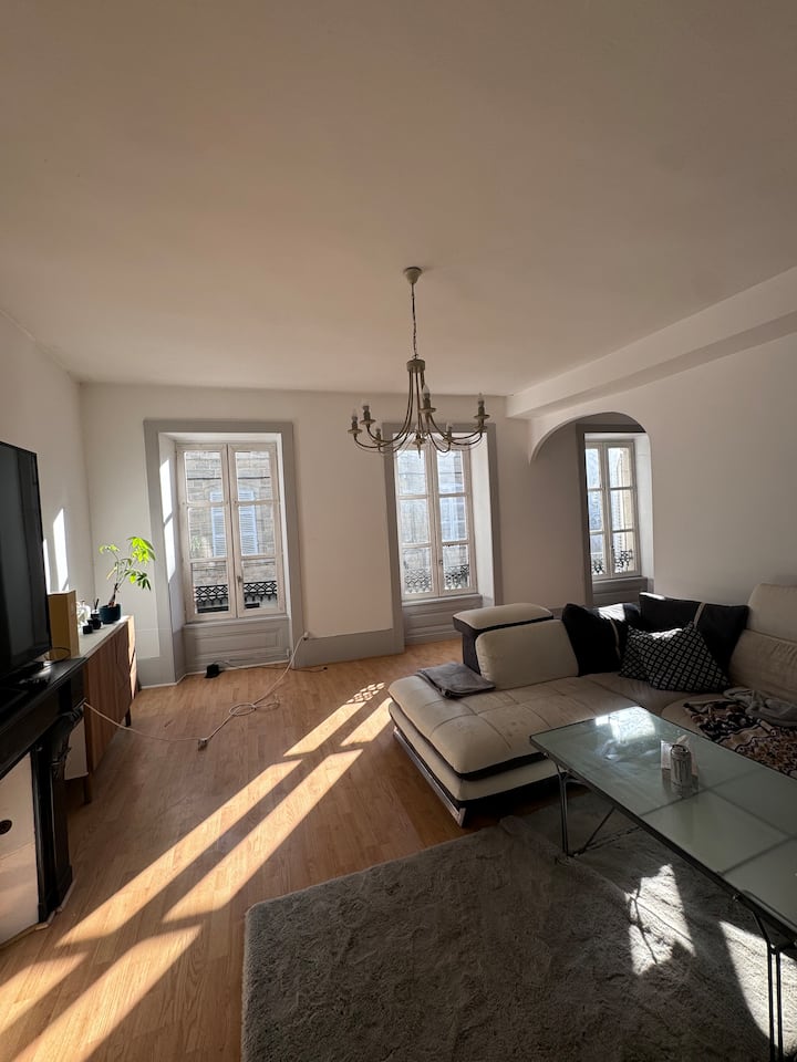 Appartement Central Et Petit Balcon - Arbois