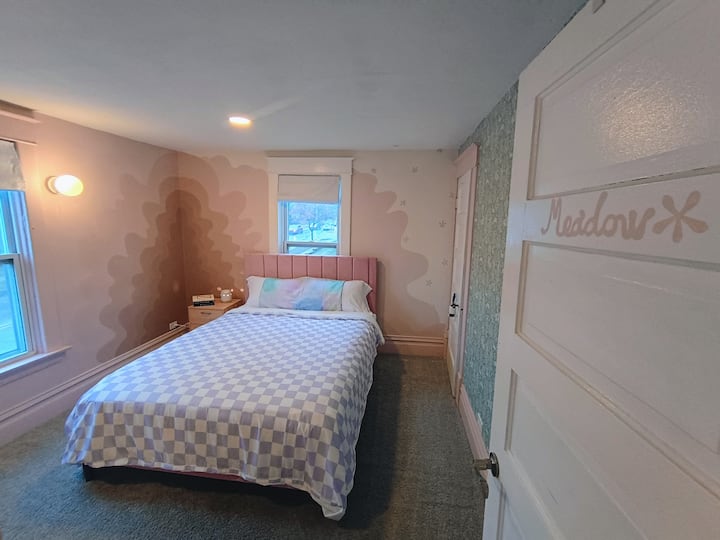 Pastel Paradise + Ball Pit & Sensory Room - Grand Rapids, MI