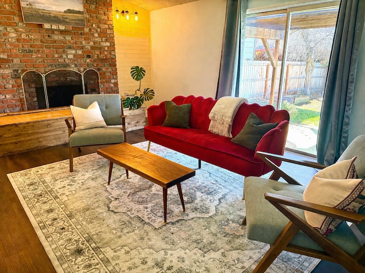 Mid-century Home•near Hospital•family+playground - Medford, OR