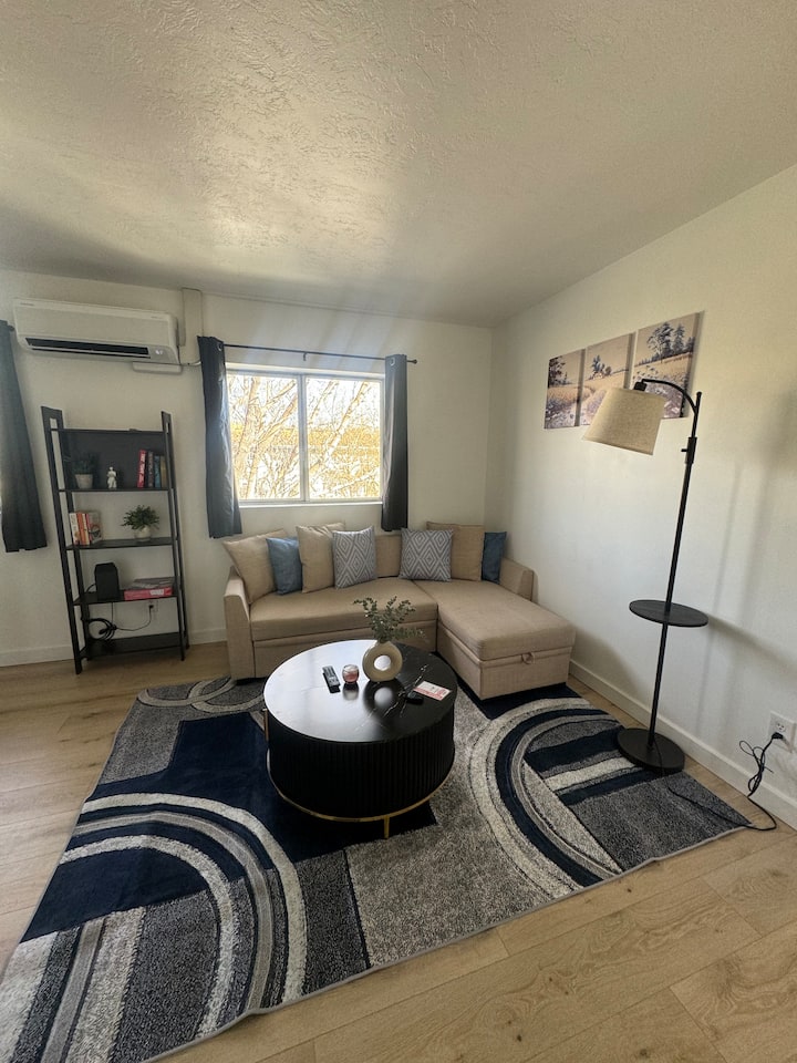 Cozy Blue House - Salt Lake City, UT