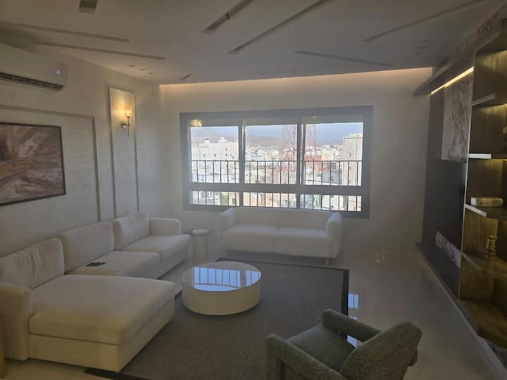 شقة فاخرة / الشوقية
تبعد عن الحرم 20 دقيقة - Mekka