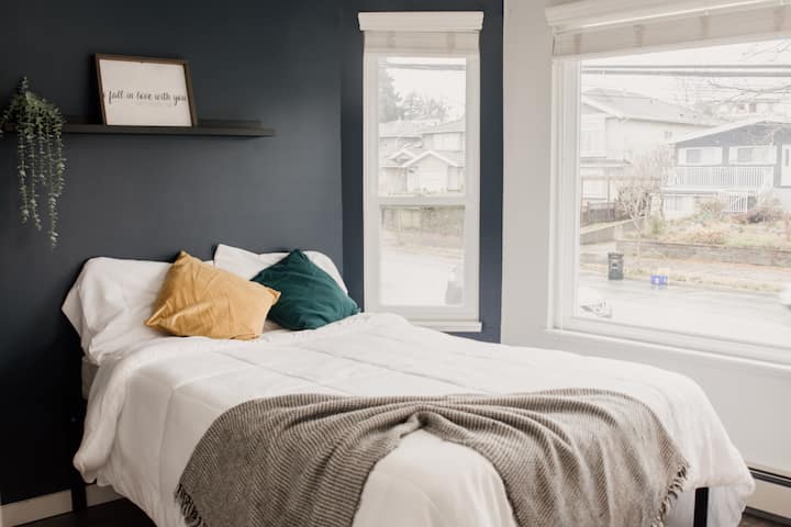 Cozy Private 5-bedroom House - Burnaby, Vancouver - New Westminster